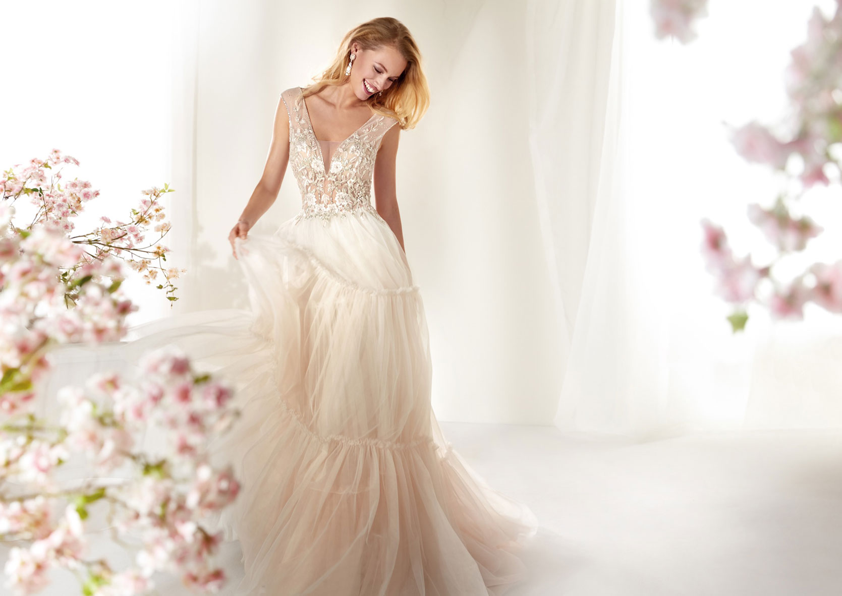 Wunderschöne Brautkleider von Adornia Brautmode in Siegburg